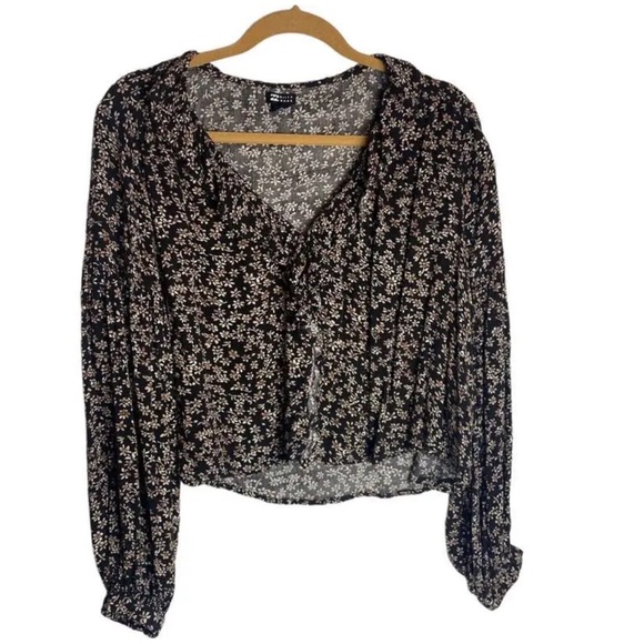Billabong | Tops | Super Cute Billabong Top | Poshmark